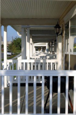 Features & Amenities - Red Maple Grove ApartmentsRed Maple Grove Apartments